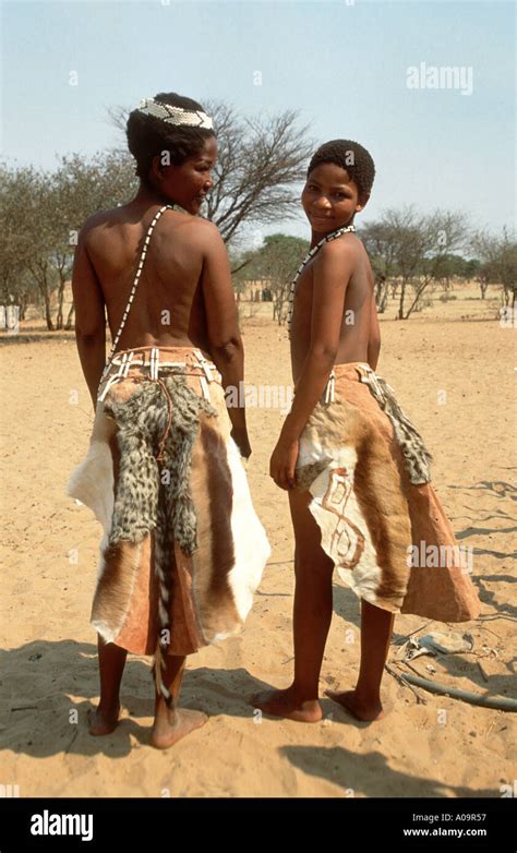 Bushman Women Botswana Hi Res Stock Photography And Images Alamy