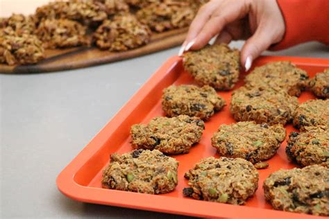 4 Healthy Cookie Recipes According To A Registered Dietitian