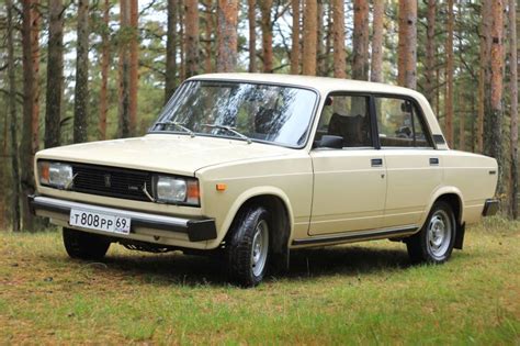 Lada (ВАЗ) 2105: технические характеристики автомобиля российского ...