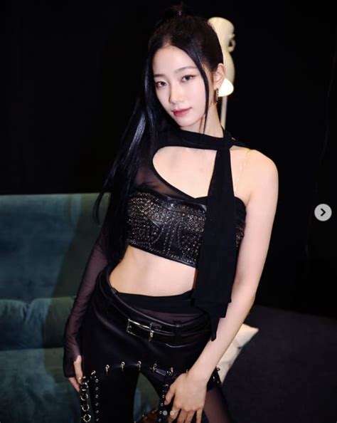Le Sserafim カズハ、抜群のスタイル際立つ「mtv Ema」ビハインドショット公開 Entame Next アイドル情報総合