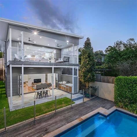 Lightweight Cladding And A Great Design Make This Extension By