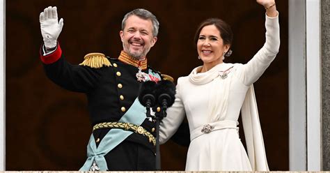 Beelden Frederik X Ingehuldigd Als Koning Van Denemarken Video