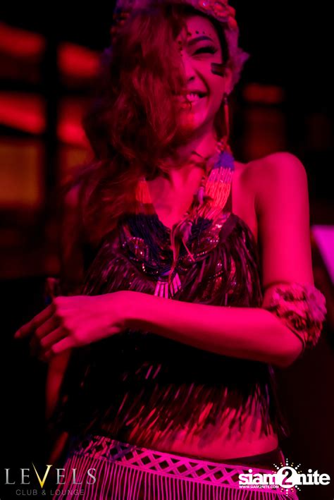 Apache Native American At Levels Siam Nite