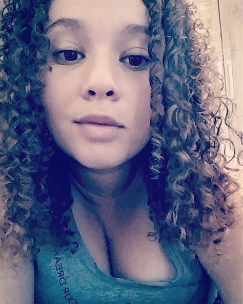 28 curtidas 5 comentários Tamara Noel tamara noel no Instagram