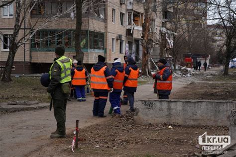 Як виглядає місце ракетного удару в Довгинцівському районі Кривого Рогу
