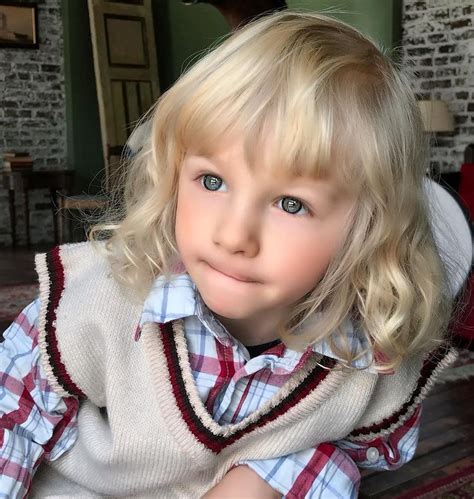 Svetlana Volkova Mishaandmom • Fotos E Vídeos Instagram Misha