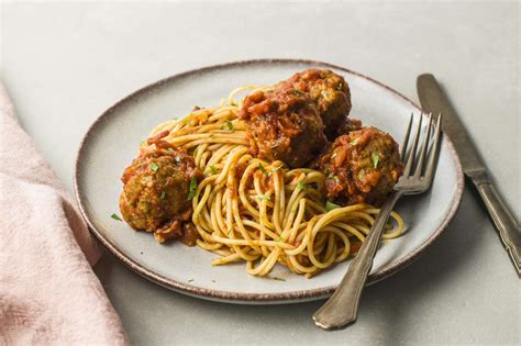 10 Delicious Side Dishes To Pair With Spaghetti Noodls