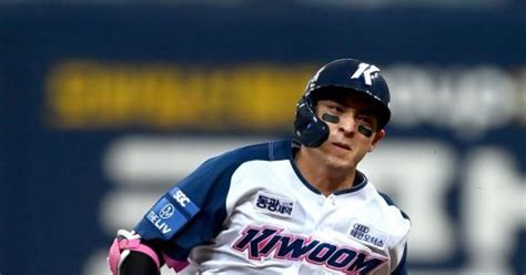 키움 이정후 2주 연속 올스타 팬 투표 전체 1위롯데 전준우에 7만7420표 앞서