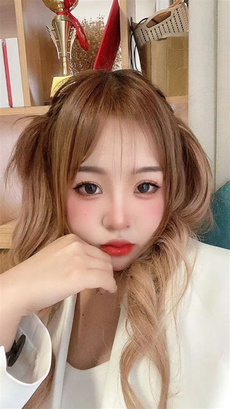 Tpp Yueyue Cam Model Profile Stripchat