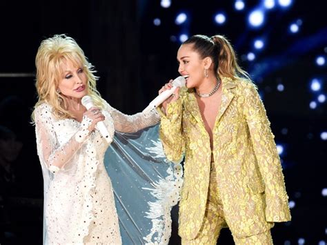 Dolly Parton Wants Miley Cyrus To Play Her In A Movie Business Insider