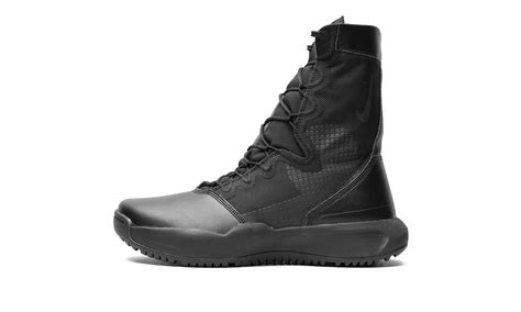 Sfb B1 “triple Black” Dunkhype Store