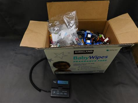 11lbs Of Assorted Lego Bricks Minifigs