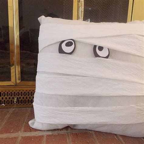 No Sew Halloween Mummy Pillow Mummy Pillow Easy Halloween