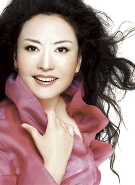 Chinas New First Lady Peng Liyuan Hubpages