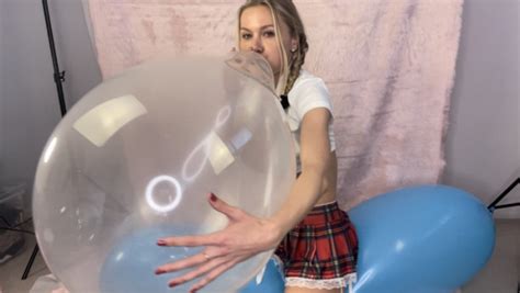 Dashadaley B2p On A Gl500 Airship Balloon And Riding It Til It Pops