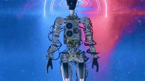 Elon Musk Presents The New Capabilities Of The Optimus Robot