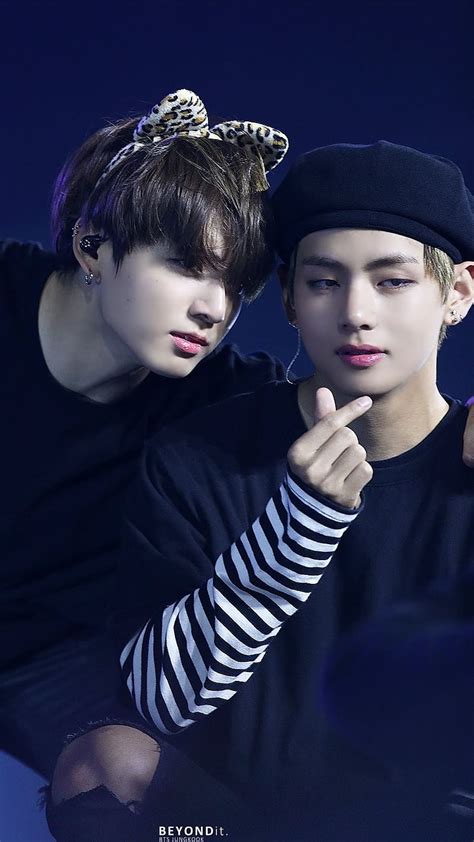 V And Jungkook Candid Bts Singer Korean Tae Kook Hd Phone Wallpaper Peakpx