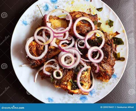Spicy Kerala Style Fish Fry Stock Image Image Of Karimeen Fried