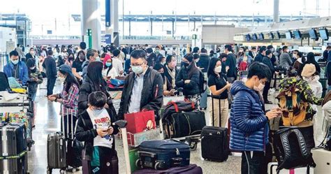 홍콩 방역 완화에 지난달 공항 이용객 전년보다 28배 급증 나무뉴스