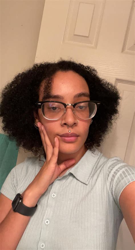 Finally Got The Neometal Moonstone Labret Ive Been Wanting For Months Piercing