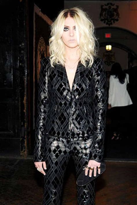 Taylor Momsen Taylor Momsen Taylor Momsem Taylor