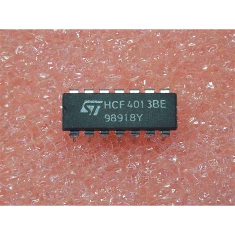 Ci HCF 4013 BE Ic HCF4013BE Dual D Type Flip Flop DIP14 ST PLA029