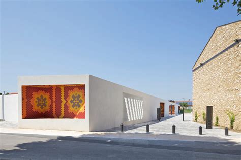 Socially Responsive Pavilion And Public Square By Comac