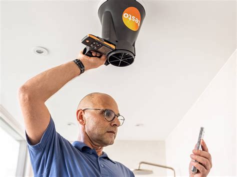 testo 417 세트 2 – 측정용 퓨넬과 풍속 교정기가 포함된 베인 풍속계 | 풍속/풍량 | CO,CO₂,조명, 소리 ...