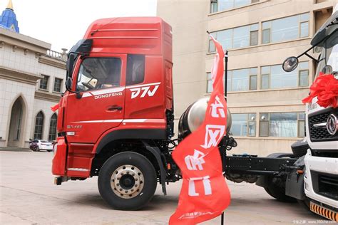 【图】东风新疆 畅行d7v 460马力 6x4 牵引车 Dfv4258gp6n 实拍图片 1186428 卡车之家
