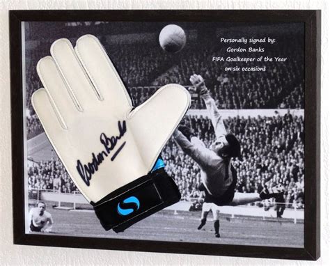 Gordon Banks Original Autographed Goalkeepers Glove Catawiki