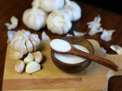 Top 9 Garlic Benefits Diy Home Remedies With Garlic Health And Skin Care