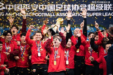 奥斯卡不续约海港是大概率事情，4点原因阻碍他留中超上海国际队外援