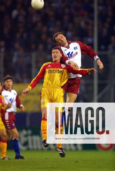 Andrej Panadic Re Hsv Im Kopfballduell Mit Sean Dundee Stuttgart