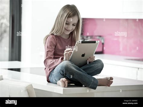 Apple Ipad Girl