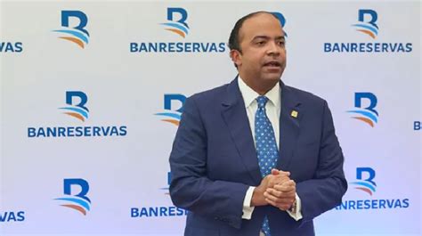 Banreservas Pone A Circular El Libro Santo Domingo Entre Muros Memoria