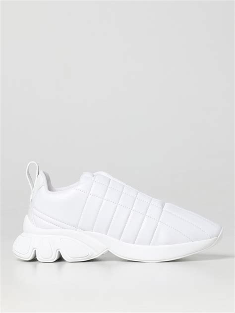 버버리 Burberry 스니커즈 여성 화이트 Giglio Com에서 버버리 스니커즈 8056654 상품들을 온라인으로