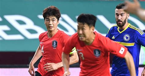 기성용 손흥민 찬스다 Mk포토