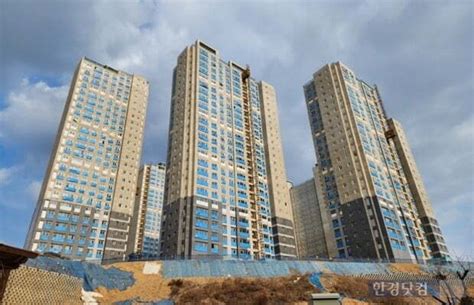경기도 화성시 집값 하락에 분양권 ·입주권도 떨어져3억5000만원에 분양 받은 화성 아파트 입주권 2억원대입주권 가격