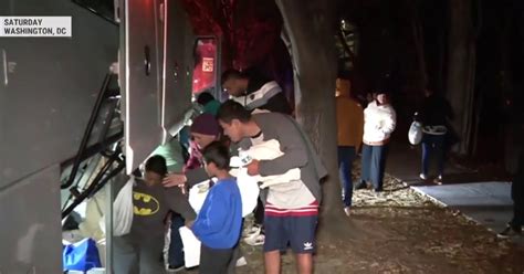 Migrants From Texas Dropped Off Outside Vp Harris Home On Freezing