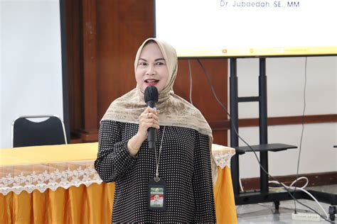 FEB UPNVJ Gelar Workshop Design Thinking Dalam Pembelajaran Berbasis
