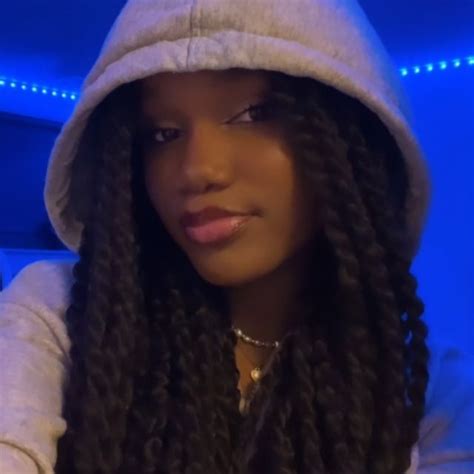 𝓈𝒶𝓃𝒹𝒾𝓃𝒶 Sandi Bby • Threads Say More