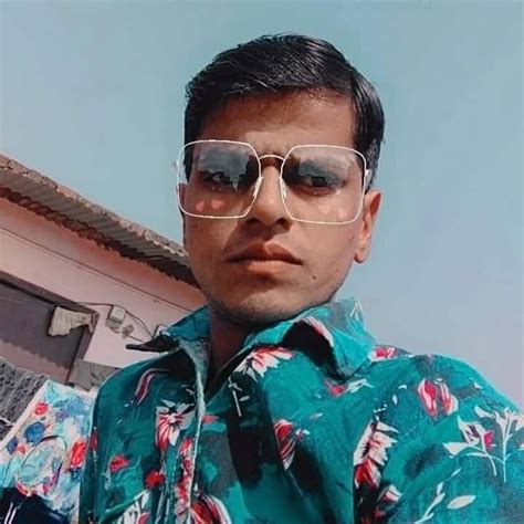 Sagar Sumit Sumitsagar82181175 • Threads Say More