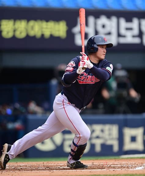 Sd 퓨처스 ‘퓨처스 타율·ops 1위 김주현 연일 불방망이롯데 2군 2연승｜스포츠동아