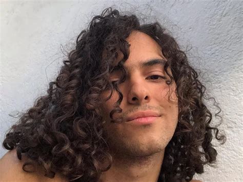 Joaquín Bondoni reflexionó sobre su generación La palabra más prostituida es Amor Infobae