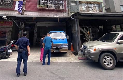新北媽酗酒不爽女兒唸！竟爬5樓頂墜落 先砸遮雨棚再摔貨車落地無生命危險