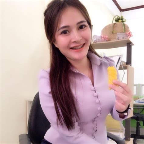 ເກີບເເຟຊັ້ນສຳລັບ ຍິງ ຊາຍ Added ເກີບເເຟຊັ້ນສຳລັບ ຍິງ ຊາຍ
