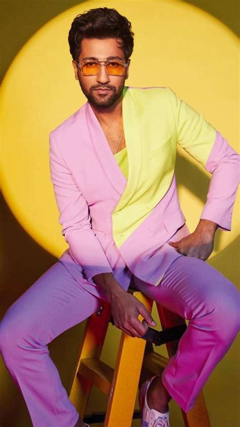 Vicky Kaushal Dapper Looks In Pant Suit