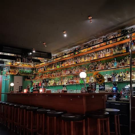 Die Rote Bar Lohnt Es Sich Aktuell Für 2026 Mit Fotos