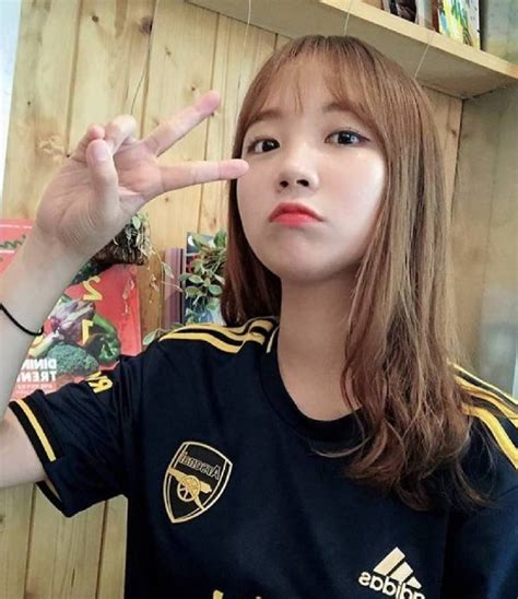 경기도남창 이분 개걸래인데 사람들하고 섹스하고 싶어서 발정난 년임 좀만 찾다보면 나올수있음 참고로
