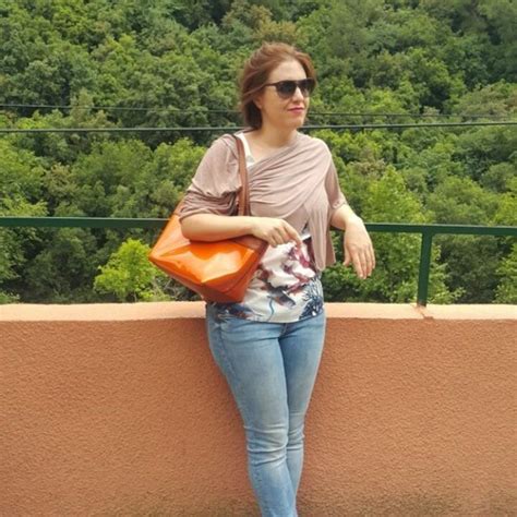 Stream Rawan Sharaf 2 Music Listen To Songs Albums Playlists For